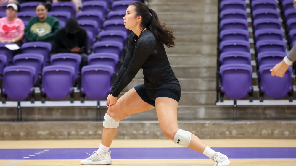 Led By Aysia Miller, UMBC Volleyball To Host Maui Wildfire Awareness ...